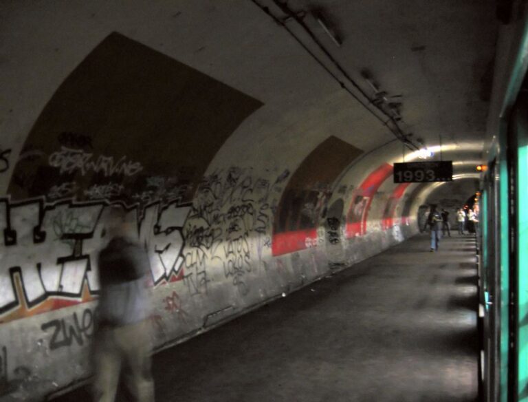 Unveiling Parisian Underground: Your Ultimate Guide to Navigate Paris ...